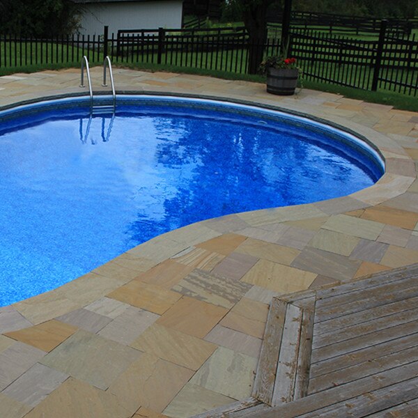 Banas Bronte Natural Stone Coping | Van Beek's
