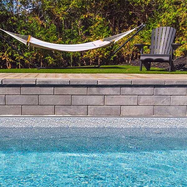 Best Way Stone Arlington Retaining Wall | Van Beek's