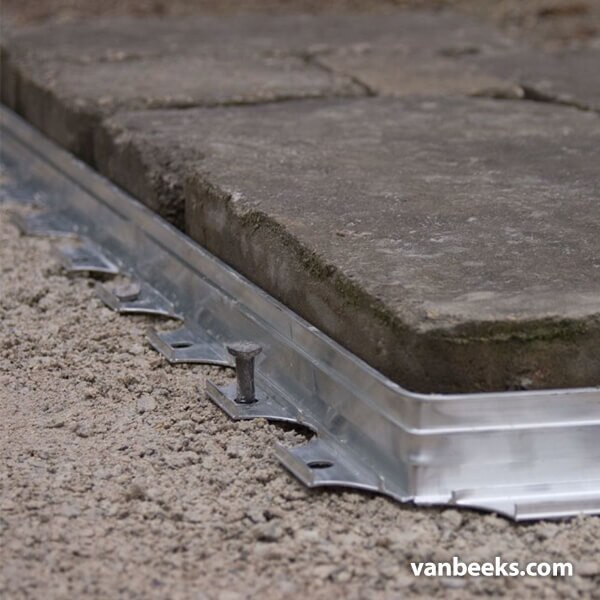 Europa Aluminum Brick Paver Edging | Van Beek's