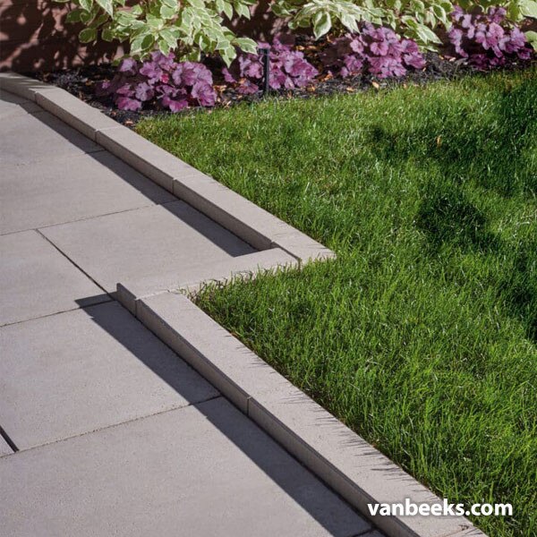 Permacon Melville Concrete Curb | Van Beek's