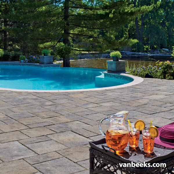 Permacon Mondrian Plus 60 Concrete Slab | Van Beek's