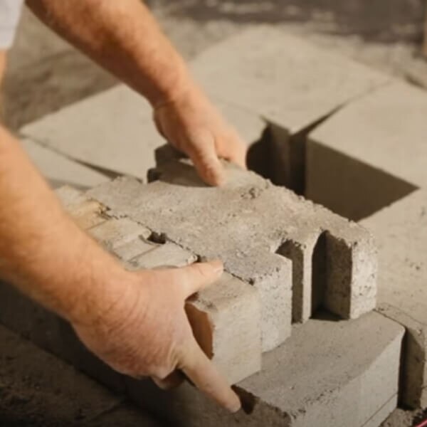 Permacon Tandem Next Wall System | Van Beek's