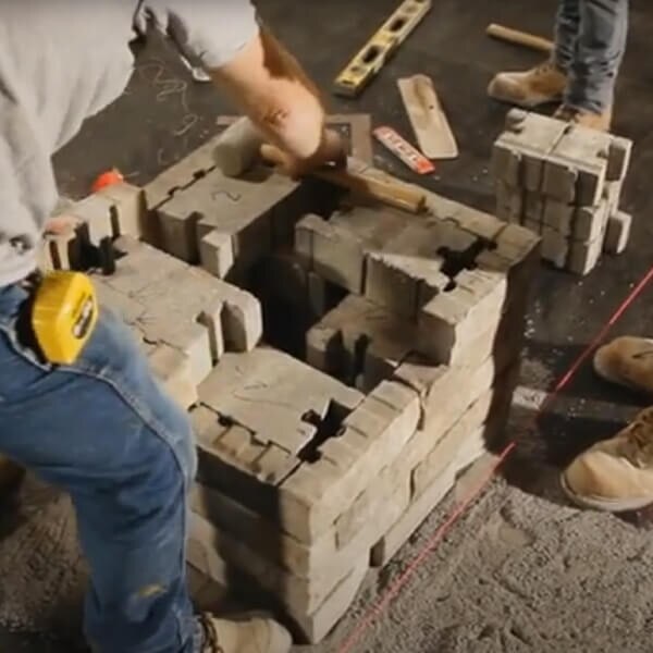 Permacon Tandem Next Wall System | Van Beek's