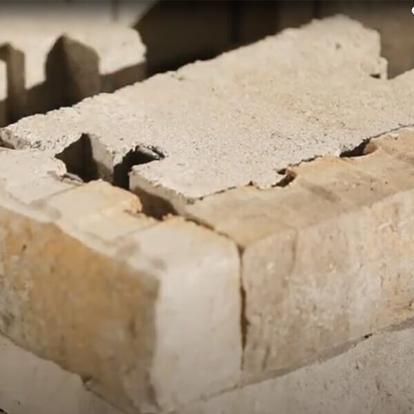 Permacon Tandem Next Wall System | Van Beek's