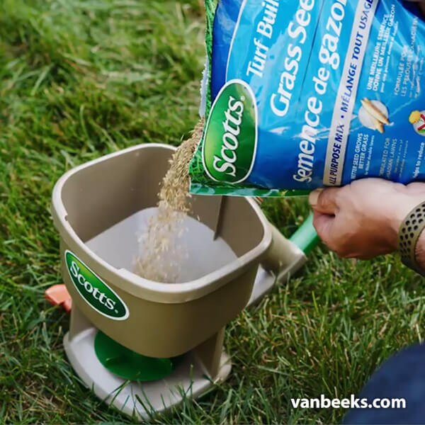 Scotts Whirl Handheld Spreader with Arm Support | Van Beek's