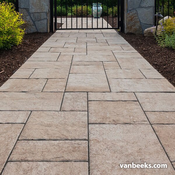 Unilock Beacon Hill Concrete Paver | Van Beek's