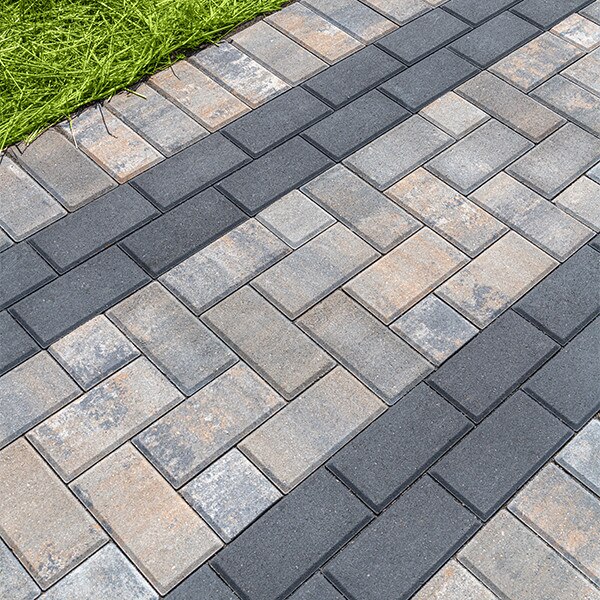 Unilock Holland Premier Concrete Paver | Van Beek's