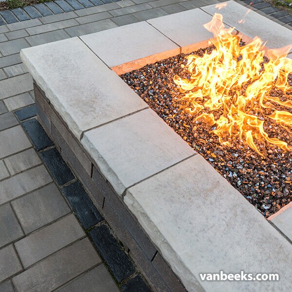 Unilock Ledgestone Concrete Coping | Van Beek's