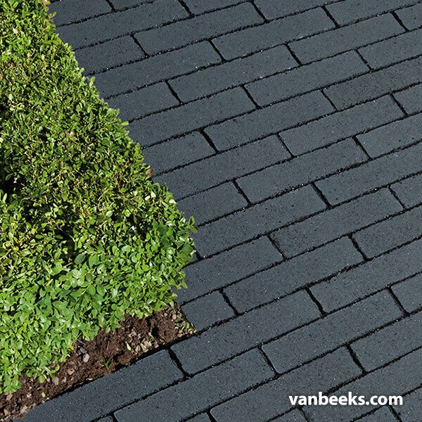 Unilock Mattoni Concrete Paver | Van Beek's