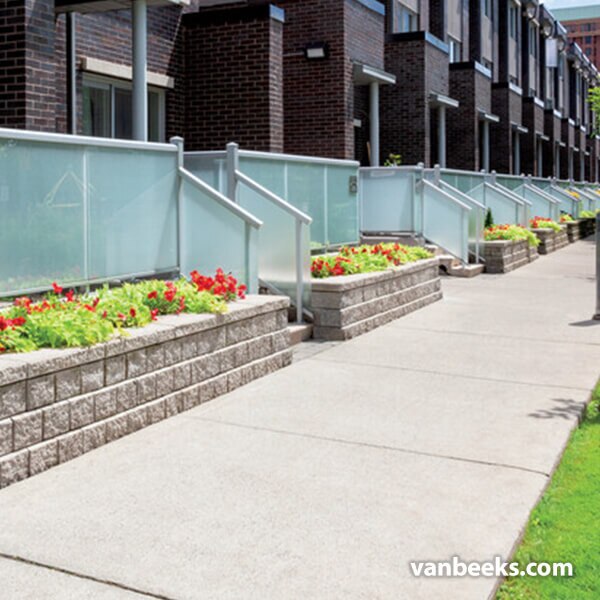 Unilock Pisa 2 Concrete Retaining Wall | Van Beek's