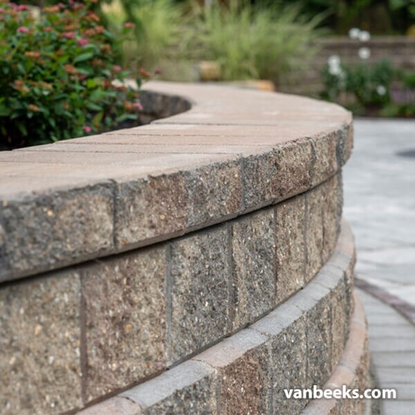 Unilock Pisa 2 Concrete Retaining Wall | Van Beek's