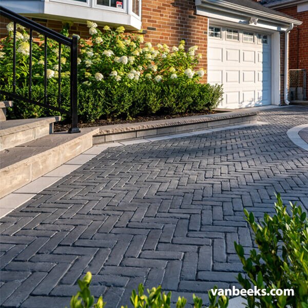 Unilock Richcliff Concrete Paver | Van Beek's