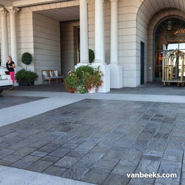 Unilock Richcliff Concrete Paver | Van Beek's